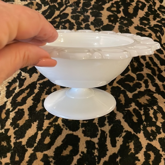 Anchor Hocking | Kitchen | Anchor Hocking Old Colony Milk Glass Open ...